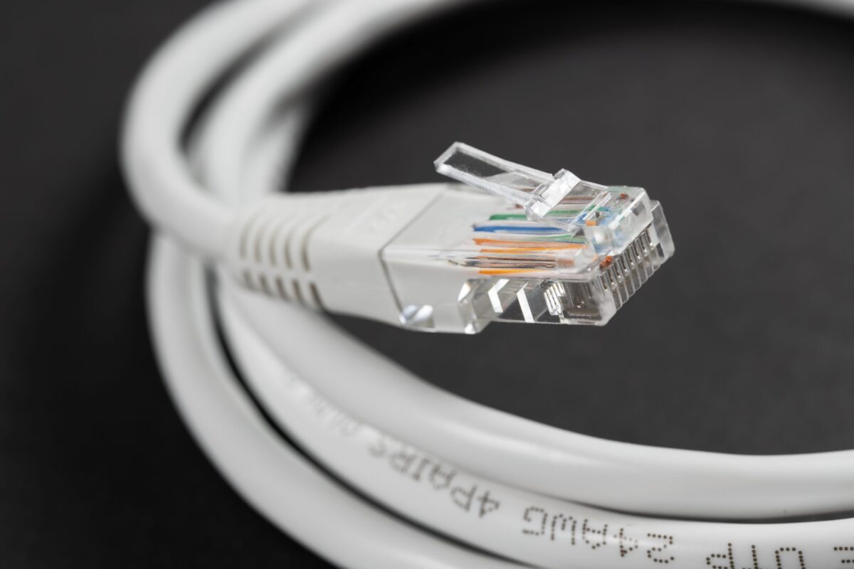 What is Ethernet? 3 Blazing-Fast Benefits of a Wired Connection ...